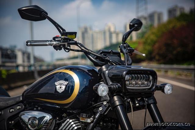 测评香帅重机JS700：国产V缸巡航的新力量_易车
