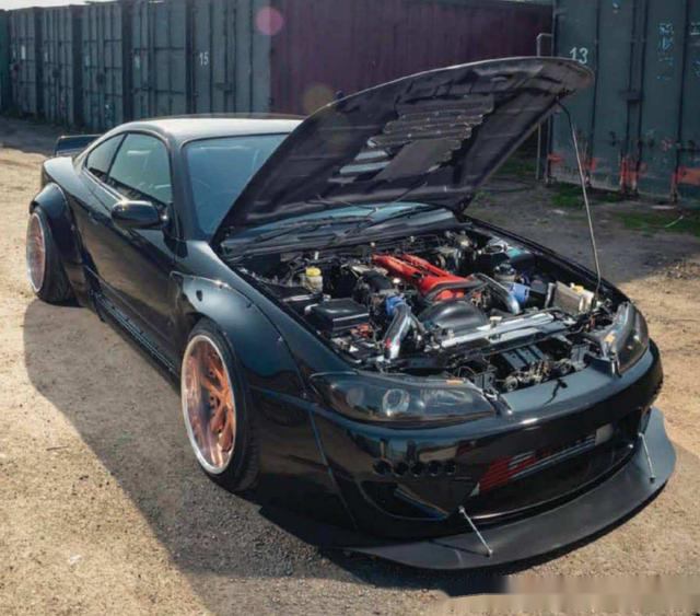 经典的漂移神车 头文字D中的S15 silvia_易车