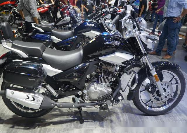 深入人心的豪爵铃木TR150E，除了惊艳的外观，其内在表现如何？_易车