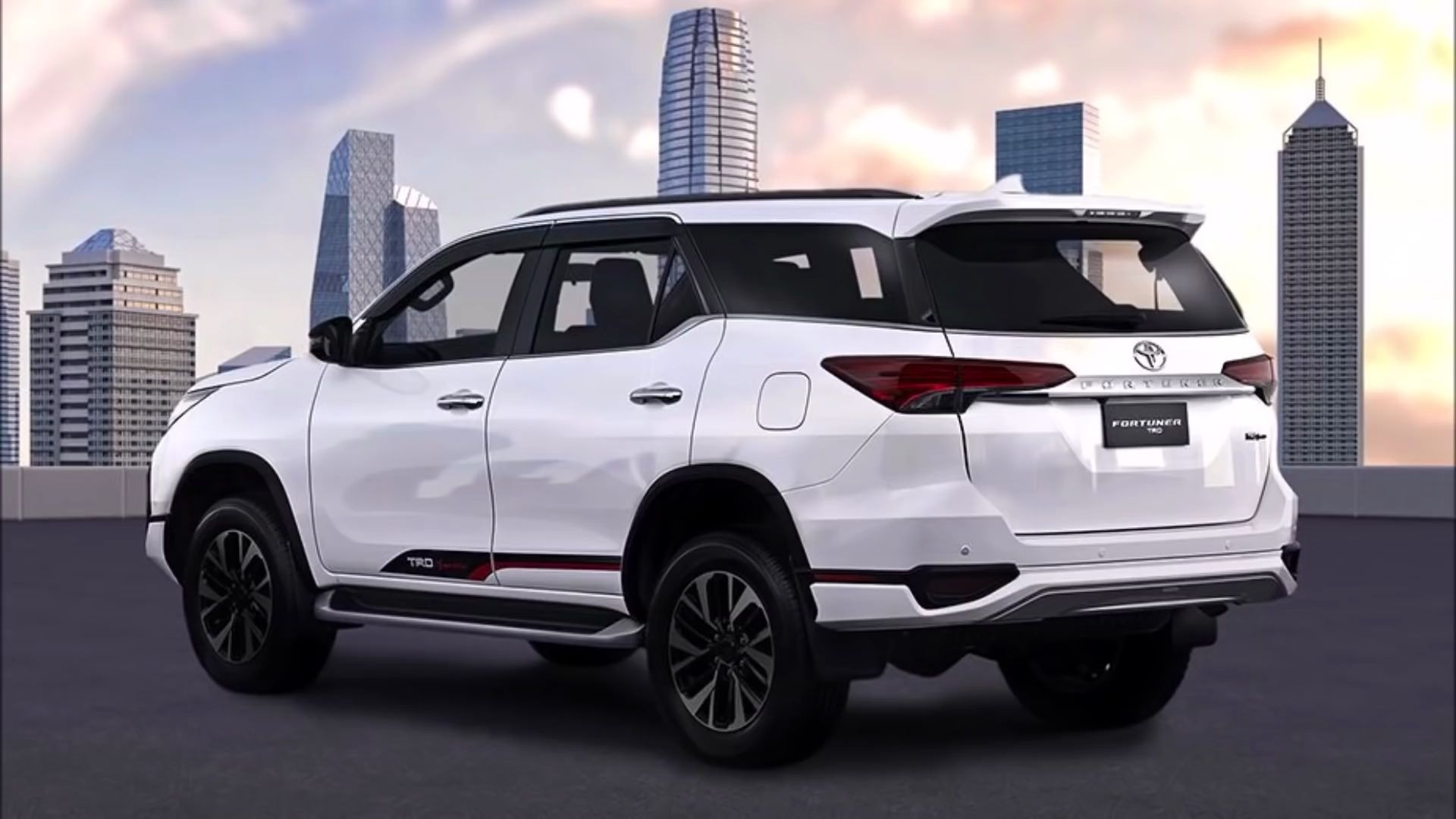 丰田Fortuner展示 - 丰田中型SUV Toyota Fortuner_易车视频